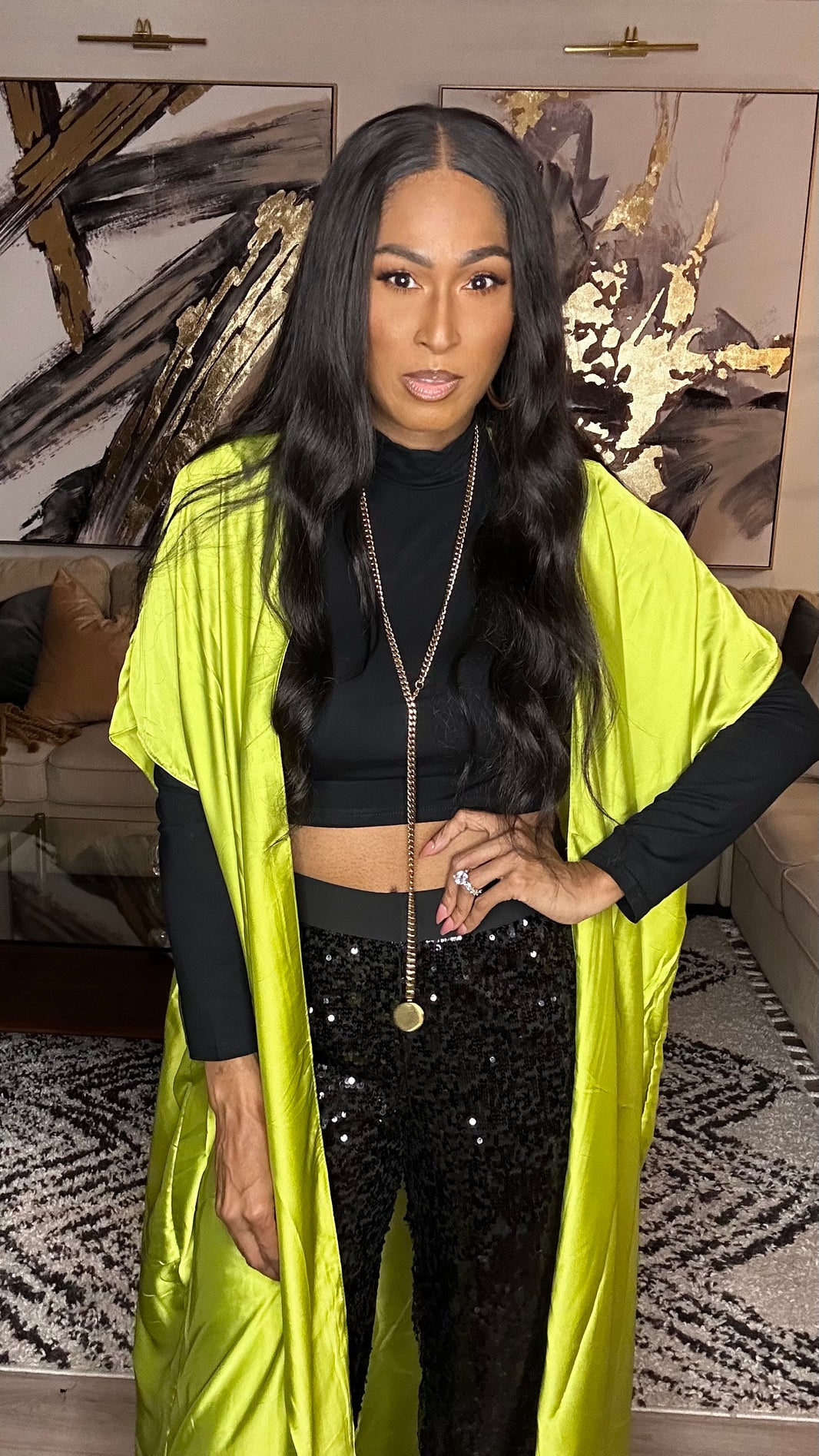 THE QUEENS – Kaftanated