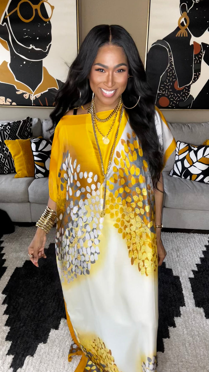 THE QUEENS – Kaftanated