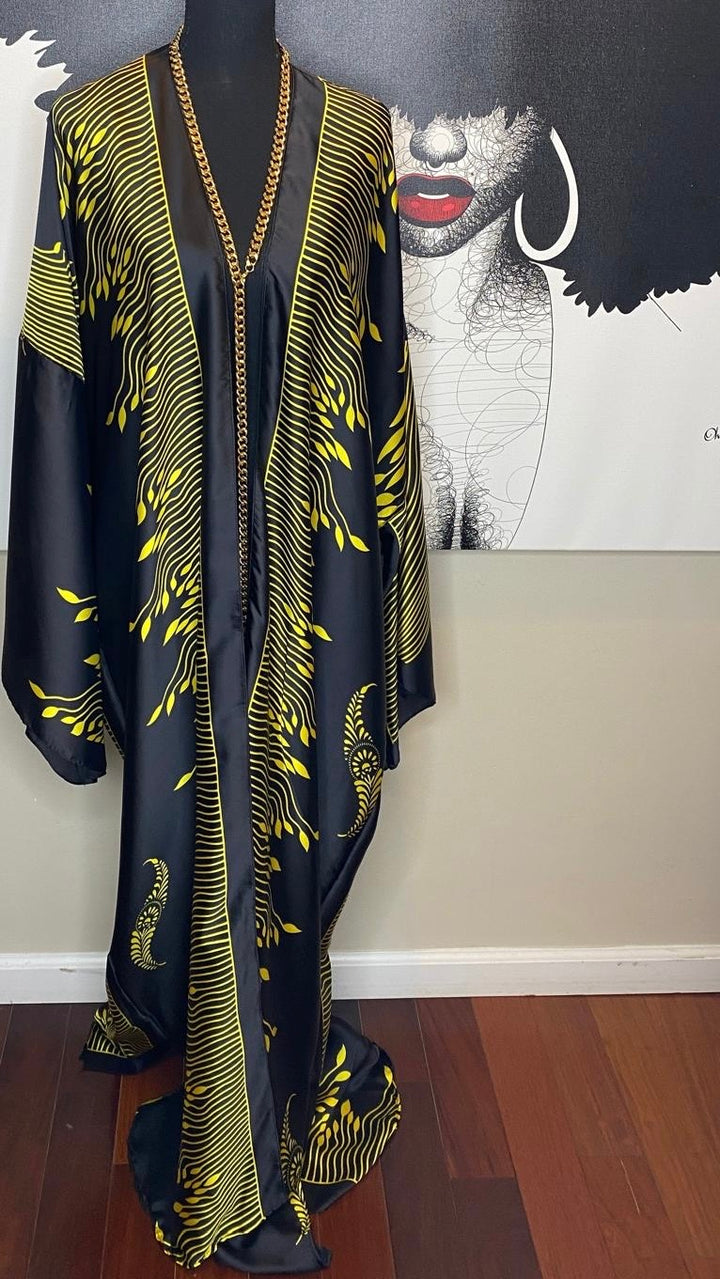 THE QUEENS – Kaftanated