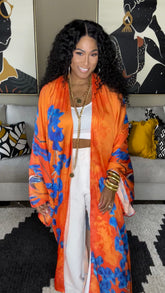 THE QUEENS – Kaftanated